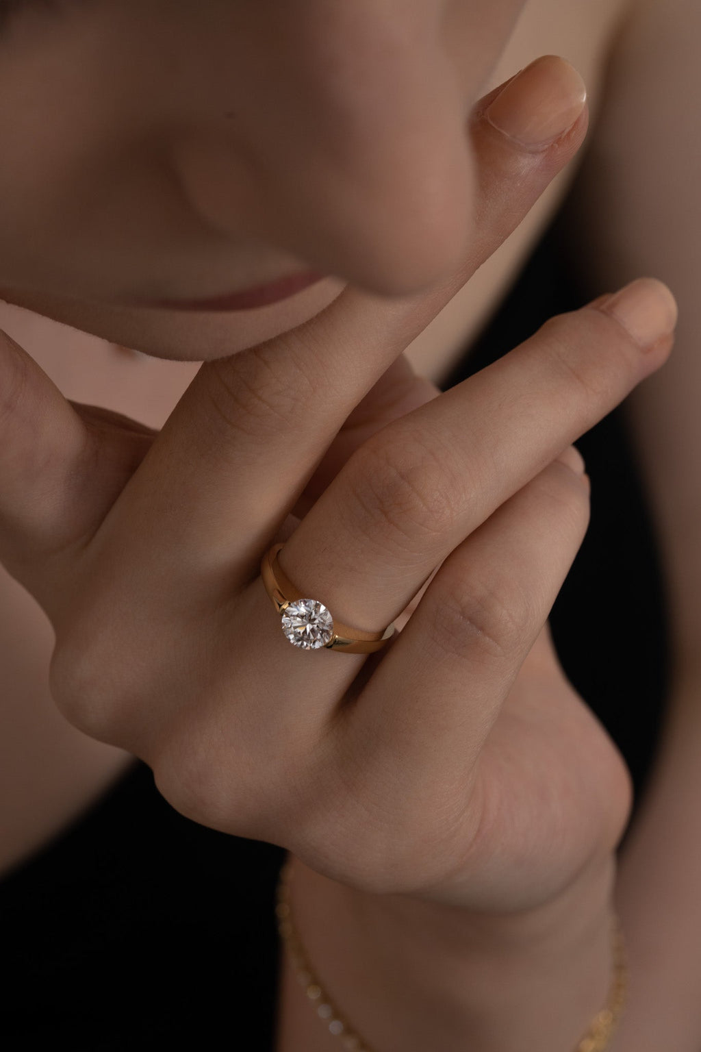 Facet 1ct Round Ring [Bridal Edition] - PRMAL